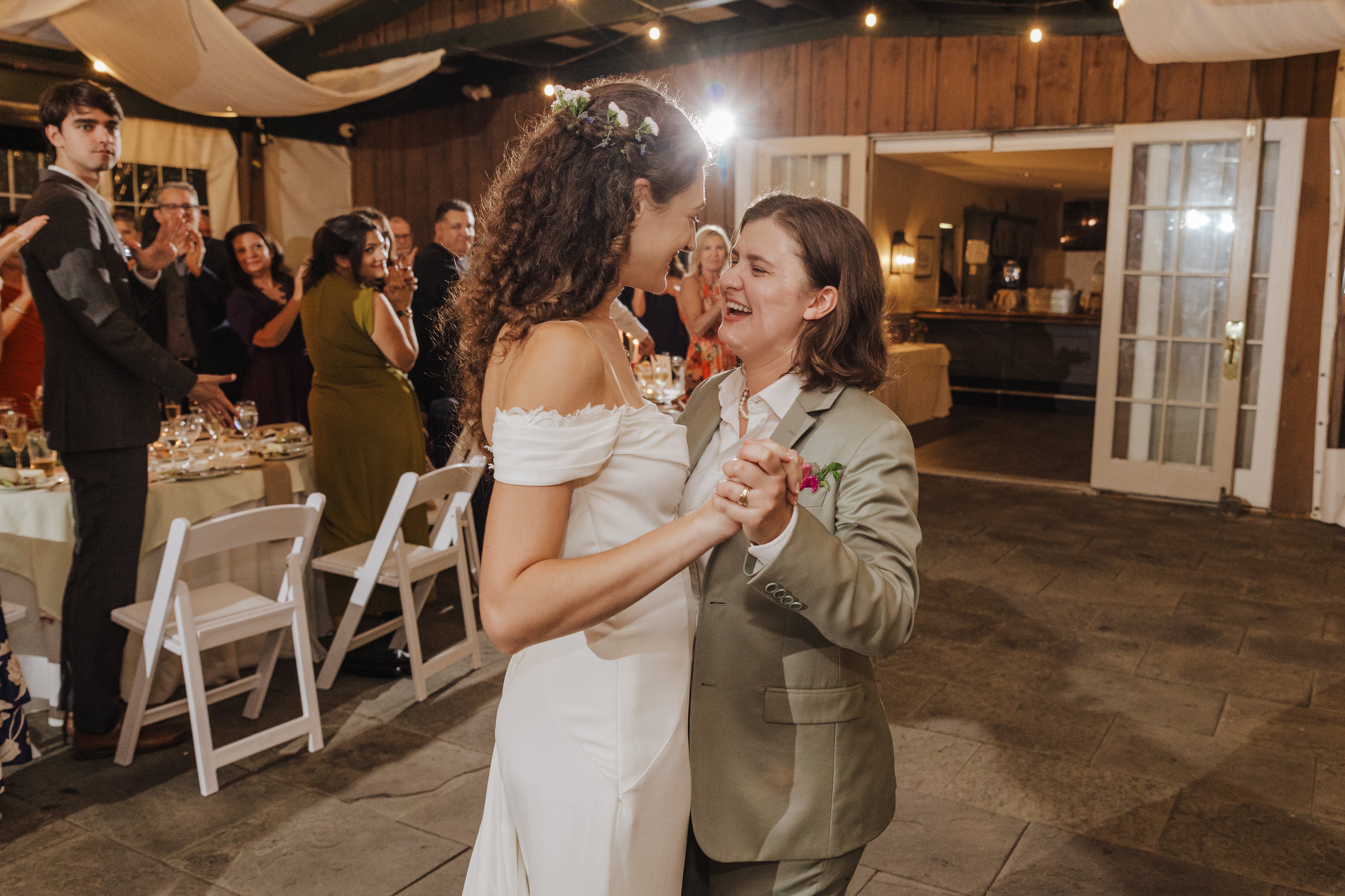 Real Weddings: Jenna & Kristen – Kirrin Finch